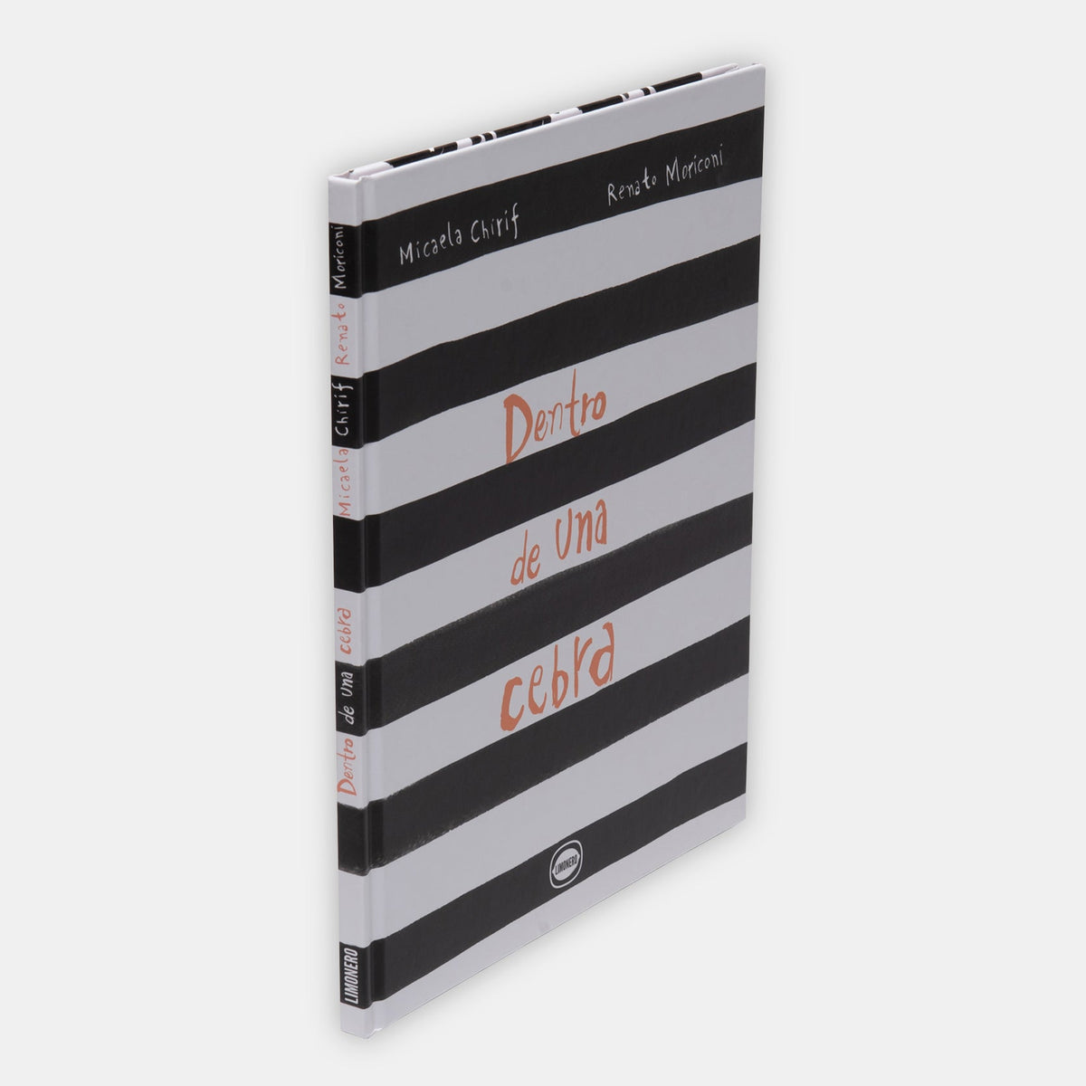 Book Inside a Zebra Micaela Chirif, Renato Moriconi – Malba Tienda